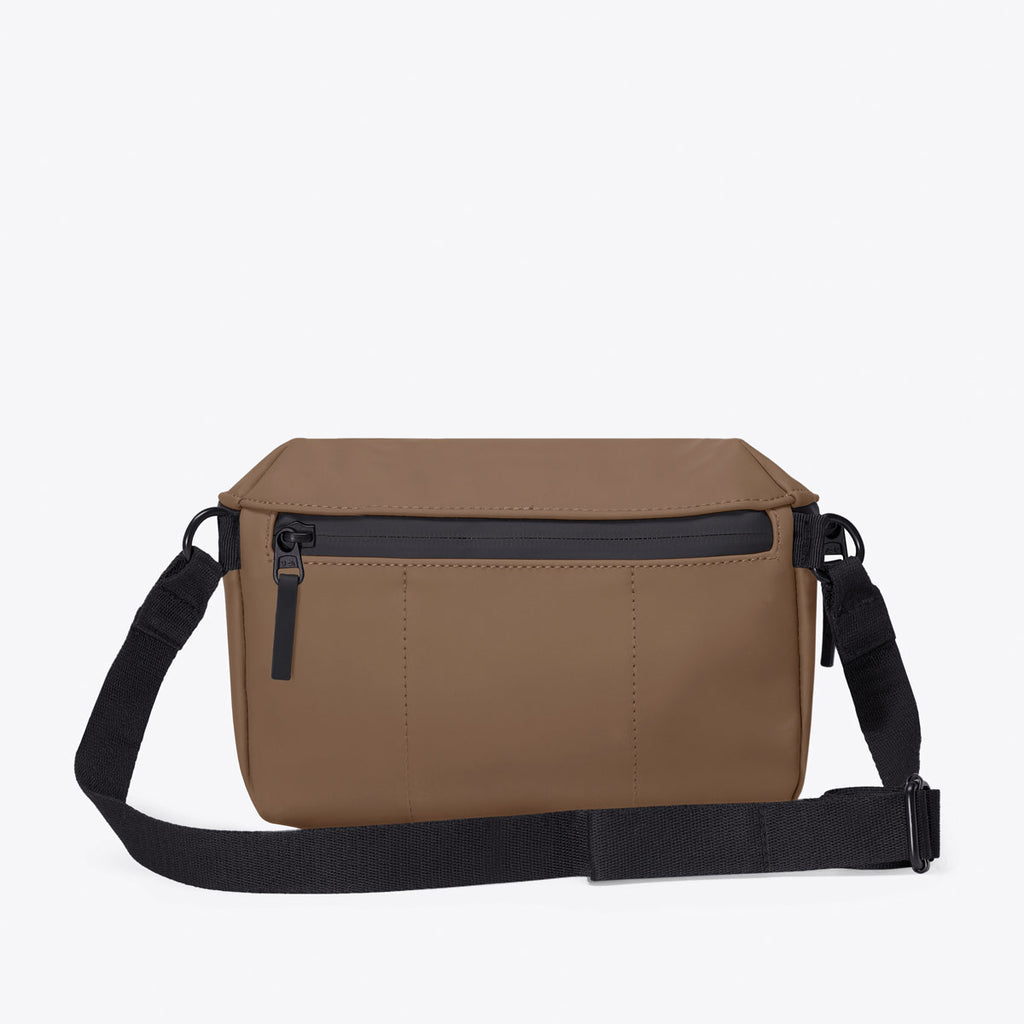 Ucon Acrobatics • Jona Large Bag • Lotus Infinity Series (Chestnut)